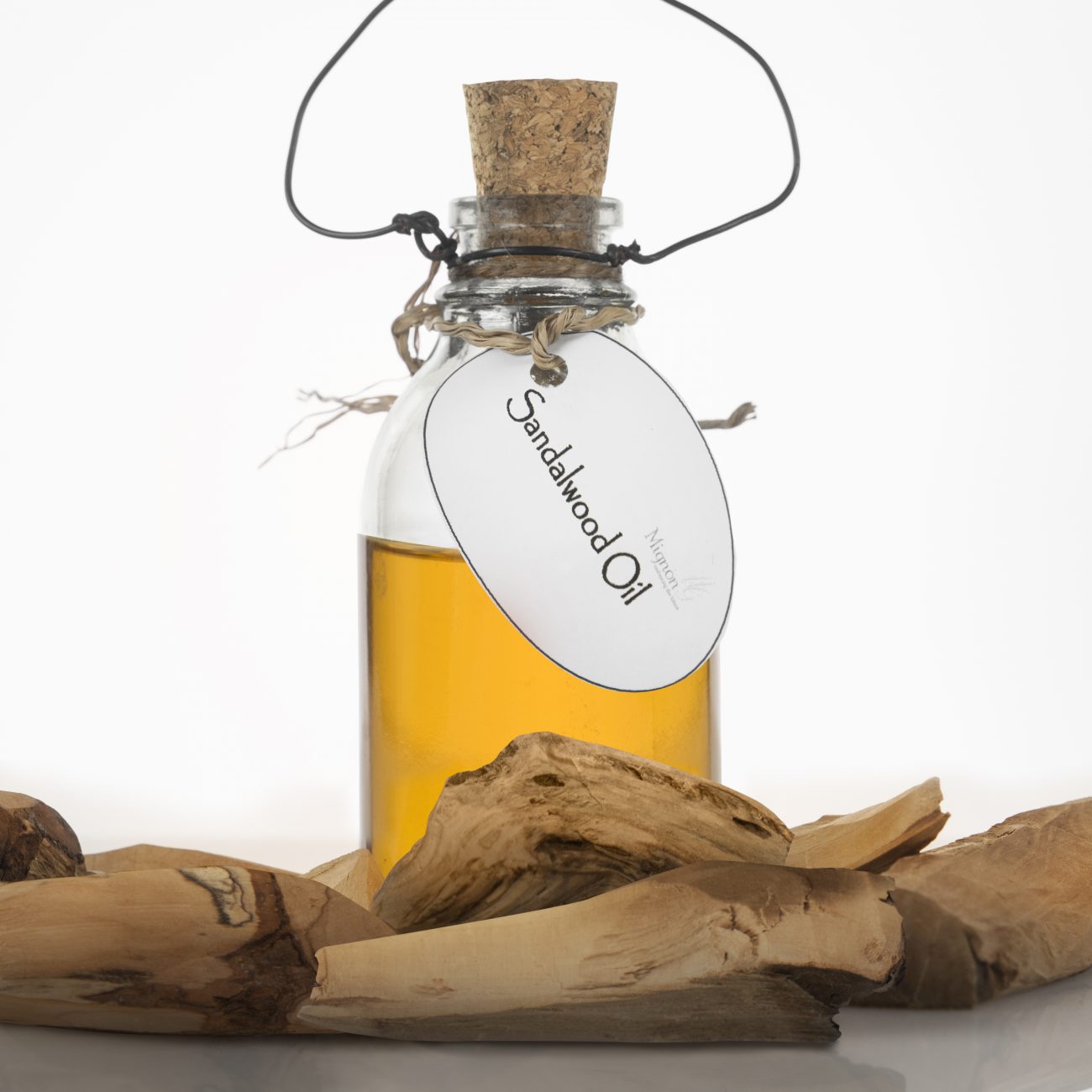 GURJUN BALSAM OIL - Indonesia Supplier Essential Oils, Spices, Woods
